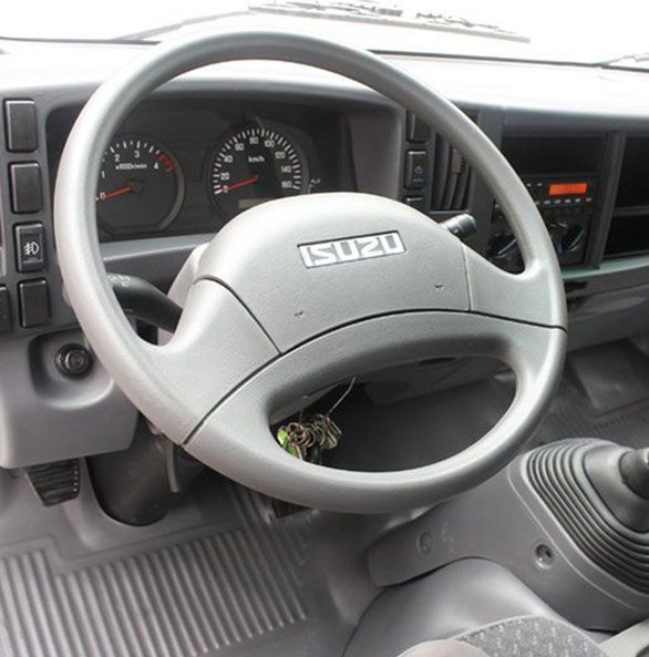 isuzu NKR55 CAB-CHASSIS